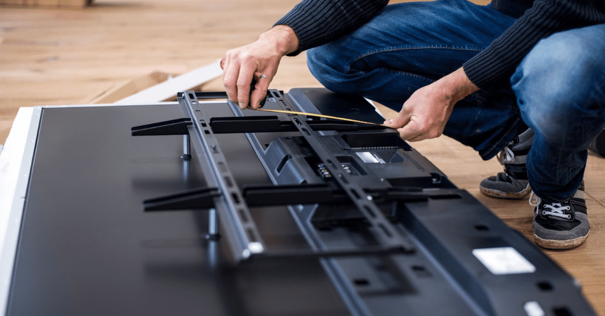 RV TV Guide: What You Need To Know About Camper TVs - RVing Beginner