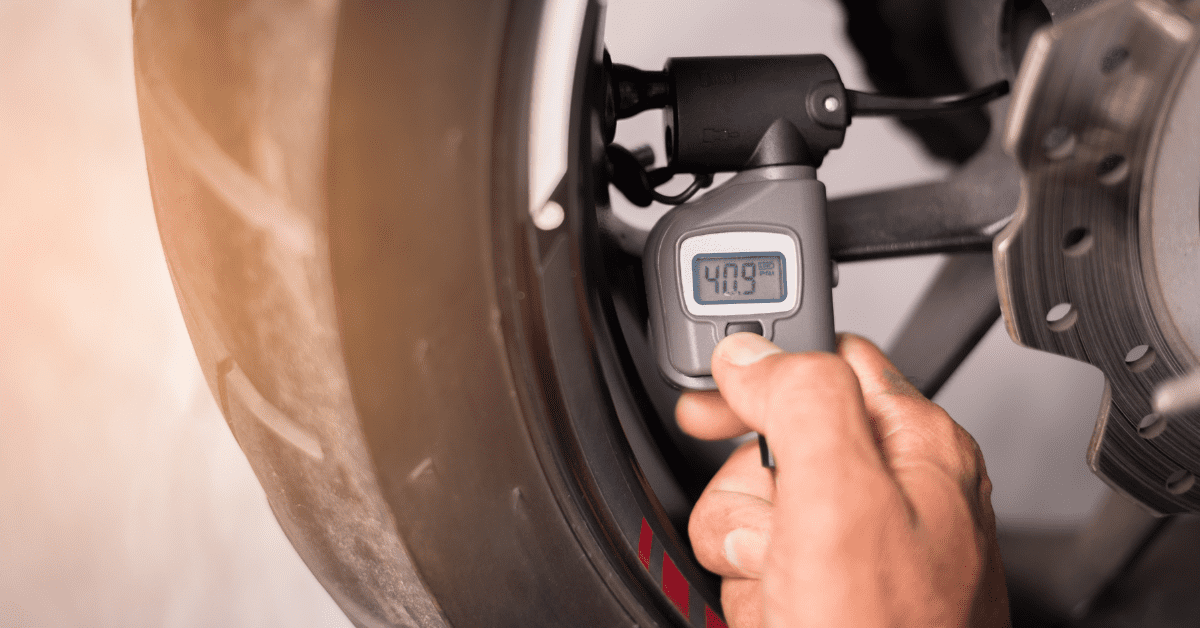 5 Differences Between the TST TPMS vs TireMinder